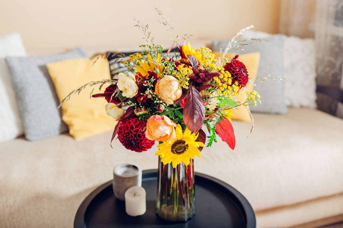Why Sending Flowers in January is the Perfect Winter Surprise–Hy-Vee